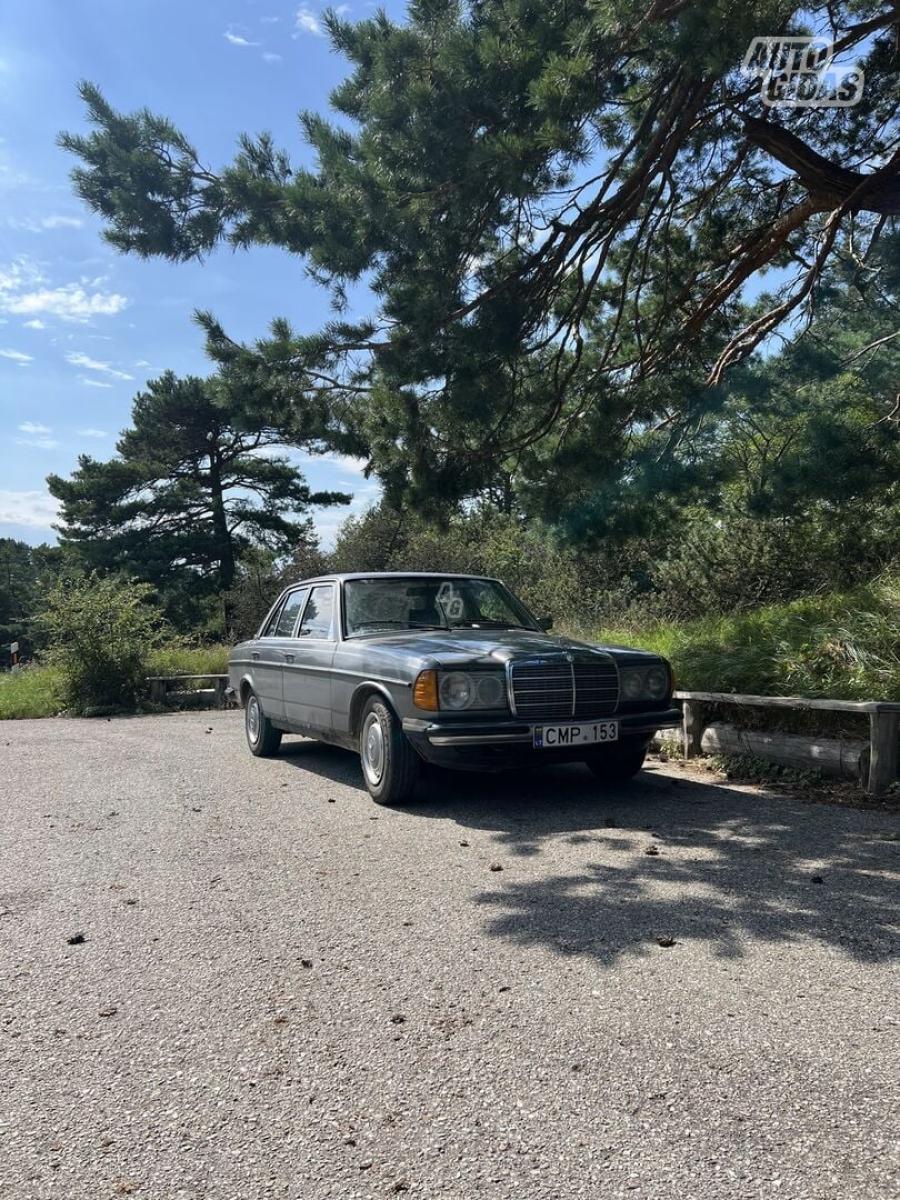 Pelēks Mercedes-Benz W 123 1981 Kauņa, ar dzinēja tilpumu 2.00 L un nobraukumu 350 tūkst. km par 2000 €, foto 17 vietnē AUTOMOTO.COM.LV