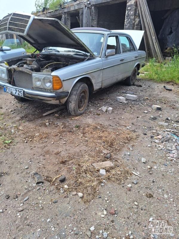 Мерседес W 123 1979 в Плунге, объемом двигателя 2.40 л и пробегом 155 тыс. км за 950 €, фото 2 на AUTOMOTO.COM.LV