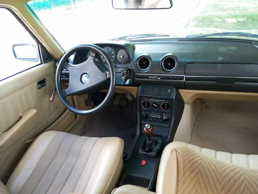 Mercedes-Benz W 123 1981 Druskininkai, ar dzinēja tilpumu 2.00 L un nobraukumu 352 tūkst. km par 8650 €, foto 11 vietnē AUTOMOTO.COM.LV