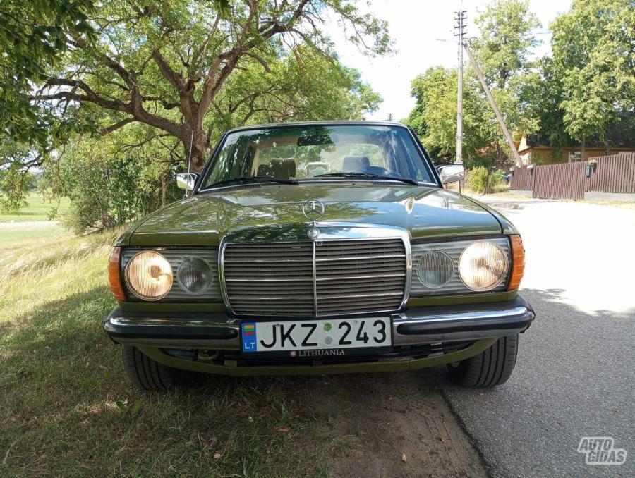 Mercedes-Benz W 123 1981 Druskininkai, ar dzinēja tilpumu 2.00 L un nobraukumu 352 tūkst. km par 8650 €, foto 16 vietnē AUTOMOTO.COM.LV