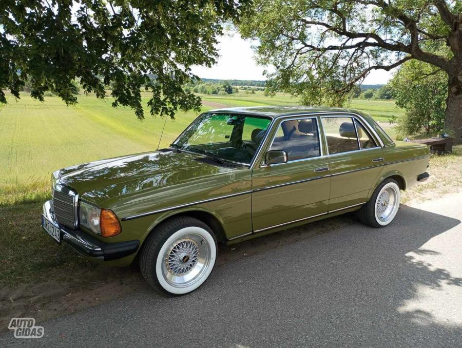 Mercedes-Benz W 123 1981 Druskininkai, ar dzinēja tilpumu 2.00 L un nobraukumu 352 tūkst. km par 8650 €, foto 18 vietnē AUTOMOTO.COM.LV
