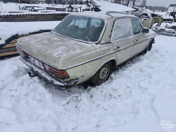 Mercedes-Benz W 123 1983 Panevēža, ar dzinēja tilpumu 3.00 L un nobraukumu 300 tūkst. km par 850 €, foto 2 vietnē AUTOMOTO.COM.LV