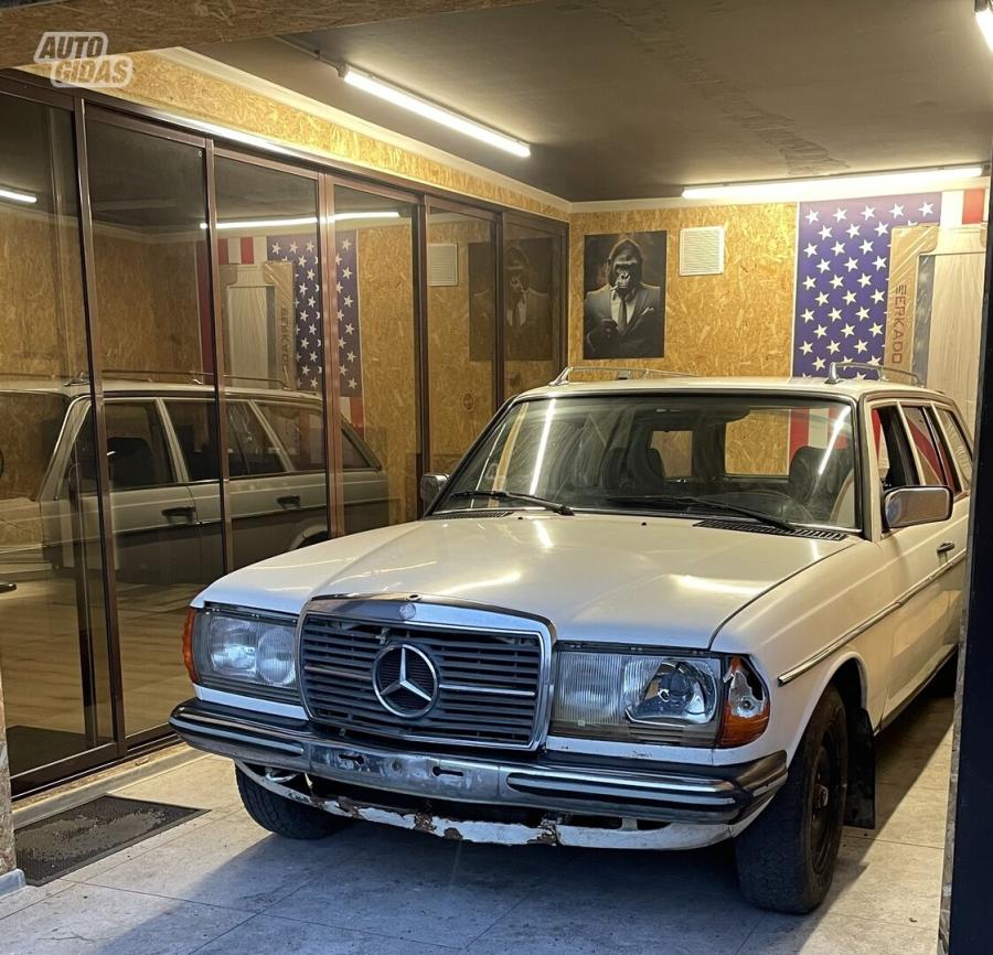 Белый Мерседес W 123 1984 в Вильнюс, объемом двигателя 3.00 л и пробегом 349 тыс. км за 1777 €, фото 28 на AUTOMOTO.COM.LV