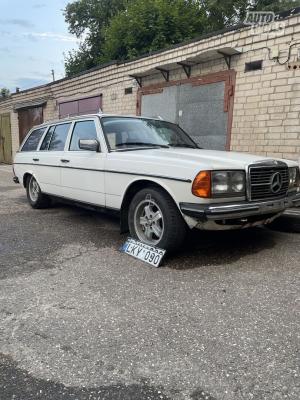 White Mercedes-Benz W 123 1984 in Vilnius, with an engine capacity of 3.00 L and mileage of 349 thousand km for 1666 €, photo  on AUTOMOTO.COM.LV