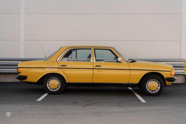 Dzeltens Mercedes-Benz W 123 1979 Tallina, ar dzinēja tilpumu 3.00 L un nobraukumu 261 tūkst. km par 14500 €, foto 5 vietnē AUTOMOTO.COM.LV