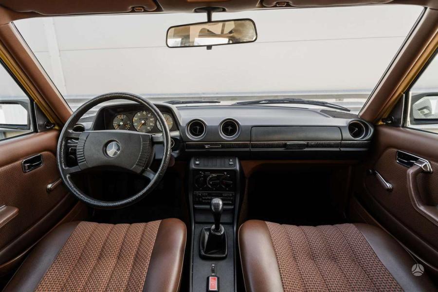 Yellow Mercedes-Benz W 123 1979 in Tallinn, with an engine capacity of 3.00 L and mileage of 261 thousand km for 14500 €, photo 19 on AUTOMOTO.COM.LV