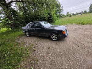 Черный Мерседес W 124 1986 в Паневежис, объемом двигателя 2.30 л и пробегом 238 тыс. км за 1750 €, фото 14 на AUTOMOTO.COM.LV