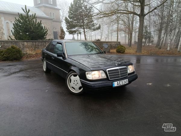 Черный Мерседес W 124 1989 в Шяуляй, объемом двигателя 2.50 л и пробегом 347 тыс. км за 4100 €, фото 1 на AUTOMOTO.COM.LV