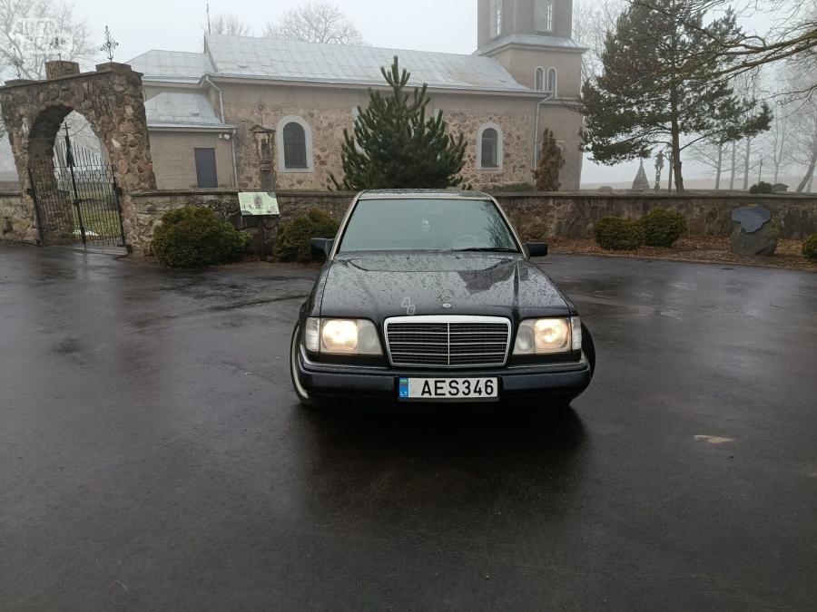 Черный Мерседес W 124 1989 в Шяуляй, объемом двигателя 2.50 л и пробегом 347 тыс. км за 4100 €, фото 4 на AUTOMOTO.COM.LV