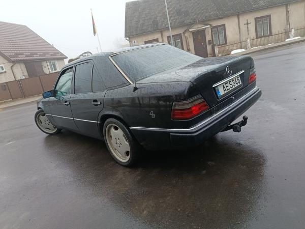 Черный Мерседес W 124 1989 в Шяуляй, объемом двигателя 2.50 л и пробегом 347 тыс. км за 4100 €, фото 10 на AUTOMOTO.COM.LV