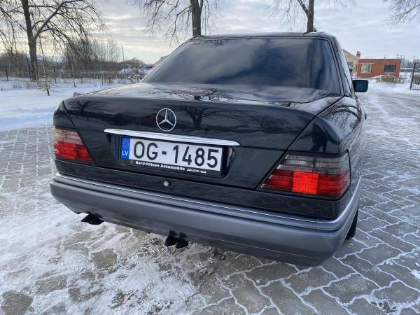Melns Mercedes-Benz W 124 1995 Joniškis, ar dzinēja tilpumu 2.80 L un nobraukumu 249 tūkst. km par 9100 €, foto 5 vietnē AUTOMOTO.COM.LV