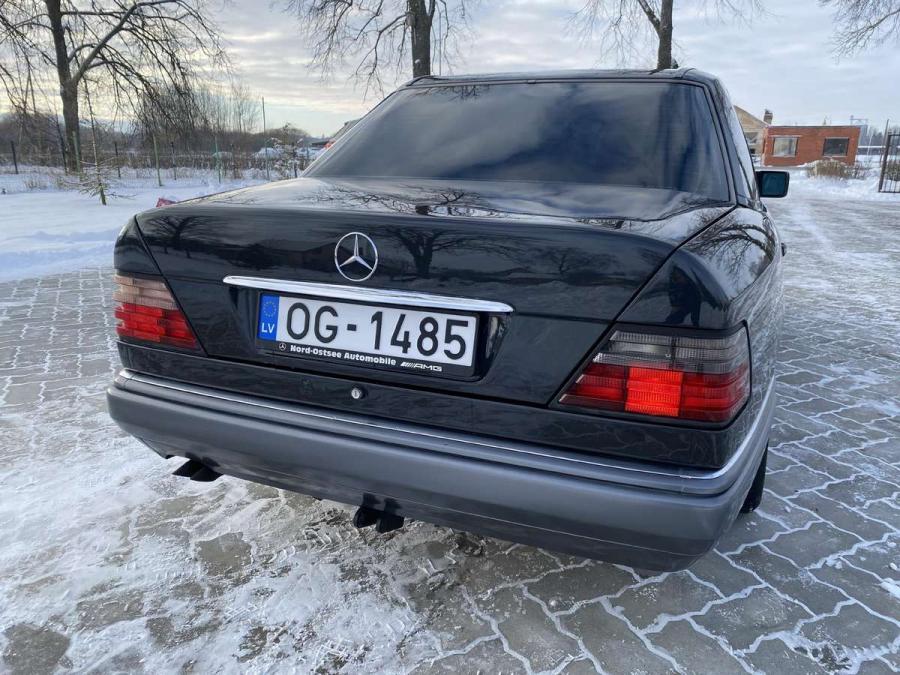 Черный Мерседес W 124 1995 в Ионишкис, объемом двигателя 2.80 л и пробегом 249 тыс. км за 9100 €, фото 5 на AUTOMOTO.COM.LV