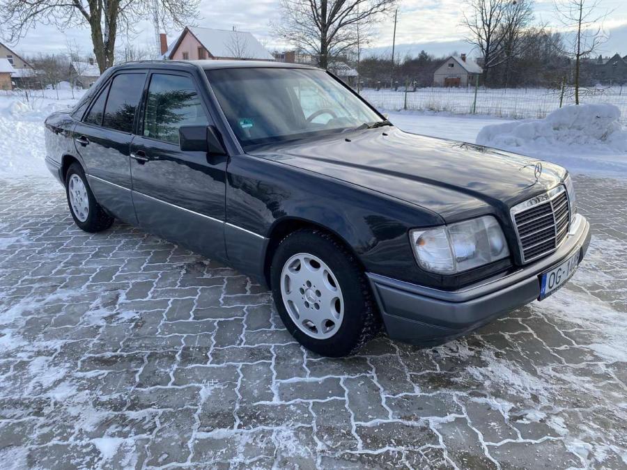 Черный Мерседес W 124 1995 в Ионишкис, объемом двигателя 2.80 л и пробегом 249 тыс. км за 9100 €, фото 8 на AUTOMOTO.COM.LV