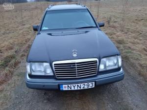 Black Mercedes-Benz W 124 1995 in Ignalina, with an engine capacity of 2.20 L and mileage of 371 thousand km for 4300 €, photo  on AUTOMOTO.COM.LV