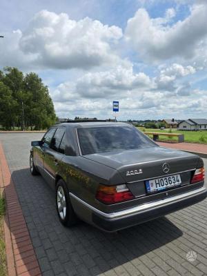 Коричневый Мерседес W 124 1990 в Расейняй, объемом двигателя 2.00 л и пробегом 205 тыс. км за 5999 €, фото 5 на AUTOMOTO.COM.LV