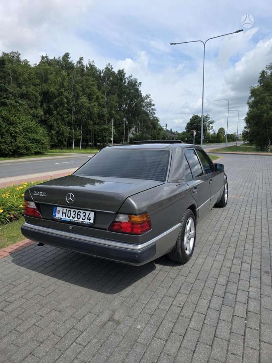 Коричневый Мерседес W 124 1990 в Расейняй, объемом двигателя 2.00 л и пробегом 205 тыс. км за 5999 €, фото 6 на AUTOMOTO.COM.LV