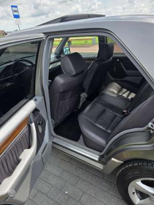 Коричневый Мерседес W 124 1990 в Расейняй, объемом двигателя 2.00 л и пробегом 205 тыс. км за 5999 €, фото 9 на AUTOMOTO.COM.LV