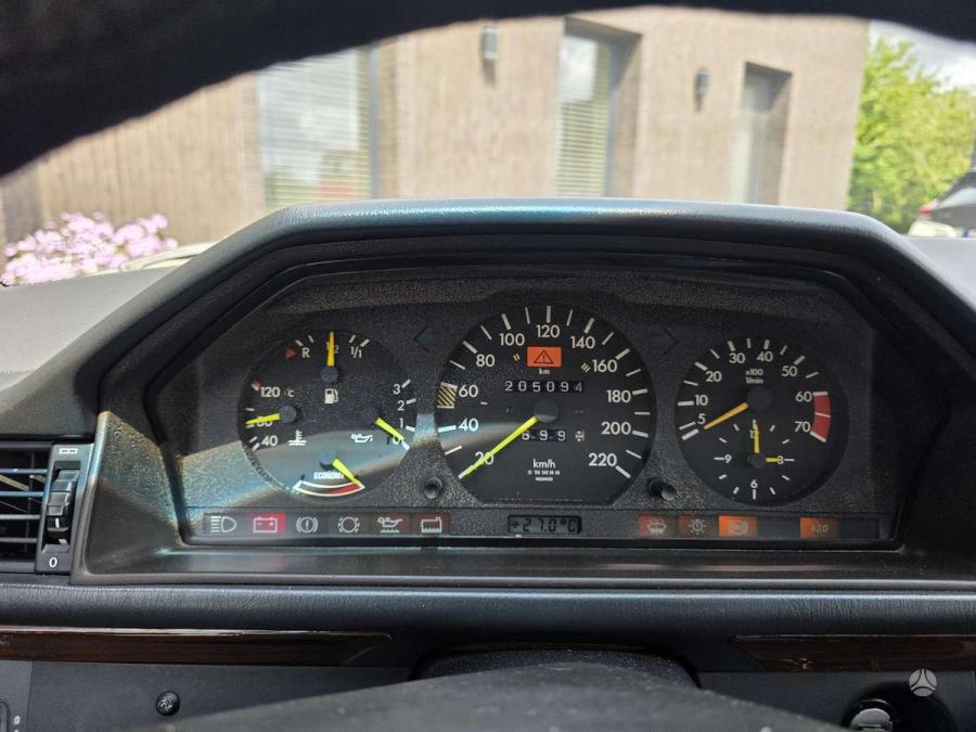 Коричневый Мерседес W 124 1990 в Расейняй, объемом двигателя 2.00 л и пробегом 205 тыс. км за 5999 €, фото 11 на AUTOMOTO.COM.LV