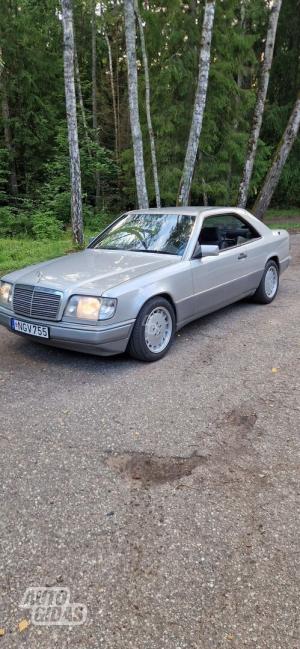 Mercedes-Benz W 124 1993 in Alytus, with an engine capacity of 2.20 L and mileage of 300 thousand km for 6500 €, photo  on AUTOMOTO.COM.LV