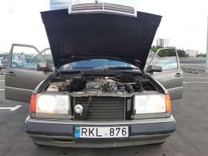 Серый Мерседес W 124 1990 в Вильнюс, объемом двигателя 2.00 л и пробегом 400 тыс. км за 2750 €, фото 8 на AUTOMOTO.COM.LV