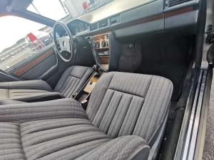 Серый Мерседес W 124 1990 в Вильнюс, объемом двигателя 2.00 л и пробегом 400 тыс. км за 2750 €, фото 19 на AUTOMOTO.COM.LV