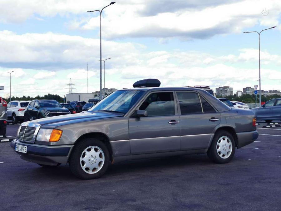 Серый Мерседес W 124 1990 в Вильнюс, объемом двигателя 2.00 л и пробегом 400 тыс. км за 2750 €, фото 28 на AUTOMOTO.COM.LV