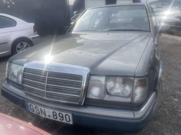 Pelēks Mercedes-Benz W 124 1990 Viļņa, ar dzinēja tilpumu 2.00 L un nobraukumu 400 tūkst. km par 999 €, foto 1 vietnē AUTOMOTO.COM.LV