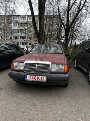 Красный Мерседес W 124 1987 в Каунас, объемом двигателя 2.00 л и пробегом 220 тыс. км за 2550 €, фото 3 на AUTOMOTO.COM.LV