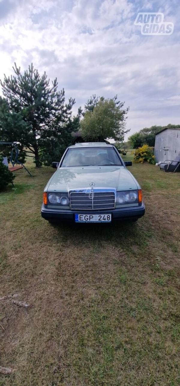 Mercedes-Benz W 124 1987 in Jonava, with an engine capacity of 2.00 L and mileage of 368 thousand km for 2200 €, photo 3 on AUTOMOTO.COM.LV