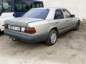 Mercedes-Benz W 124 1988 in Siauliai, with an engine capacity of 2.40 L and mileage of 300 thousand km for 1200 €, photo 4 on AUTOMOTO.COM.LV