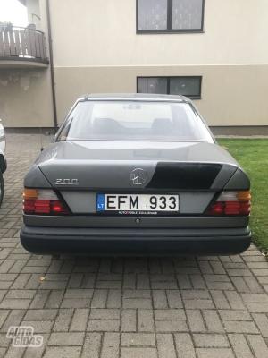 Мерседес W 124 1988 в Каунас, объемом двигателя 2.30 л и пробегом 163 тыс. км за 1600 €, фото 4 на AUTOMOTO.COM.LV