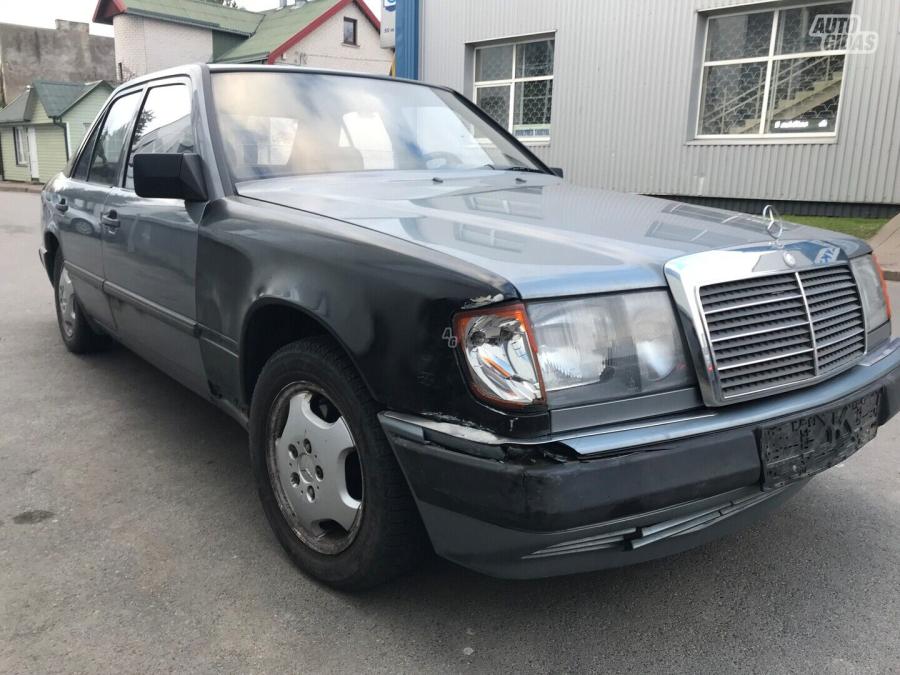 Мерседес W 124 1988 в Каунас, объемом двигателя 2.30 л и пробегом 163 тыс. км за 1600 €, фото 13 на AUTOMOTO.COM.LV