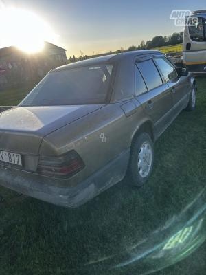 Мерседес W 124 1989 в Шилале, объемом двигателя 3.00 л и пробегом 333 тыс. км за 1500 €, фото 5 на AUTOMOTO.COM.LV