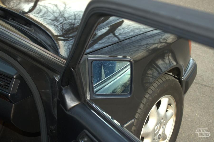 Mercedes-Benz W 124 1993 Širvintos, ar dzinēja tilpumu 2.00 L un nobraukumu 183 tūkst. km par 7500 €, foto 12 vietnē AUTOMOTO.COM.LV
