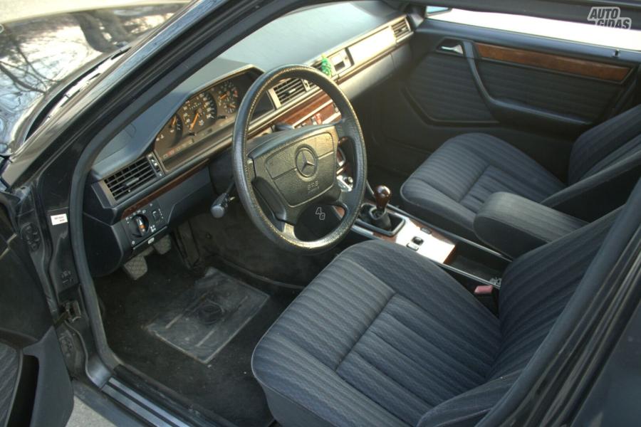 Mercedes-Benz W 124 1993 Širvintos, ar dzinēja tilpumu 2.00 L un nobraukumu 183 tūkst. km par 7500 €, foto 15 vietnē AUTOMOTO.COM.LV