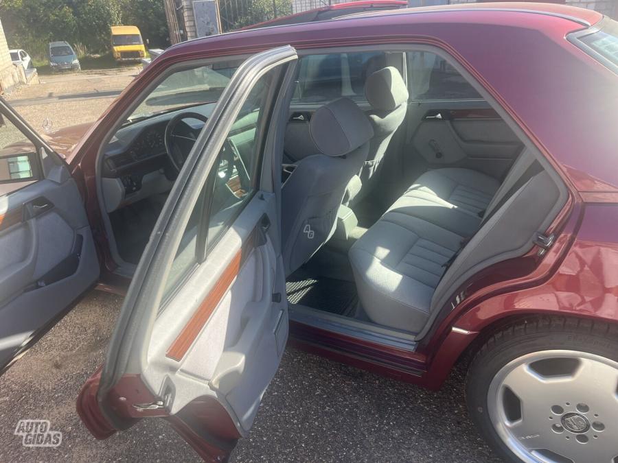 Mercedes-Benz W 124 1994 Kauņa, ar dzinēja tilpumu 2.50 L un nobraukumu 263 tūkst. km par 6500 €, foto 20 vietnē AUTOMOTO.COM.LV