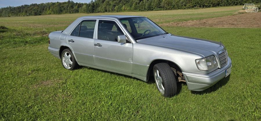 Мерседес W 124 1995 в Каунас, объемом двигателя 2.00 л и пробегом 418 тыс. км за 2900 €, фото 5 на AUTOMOTO.COM.LV