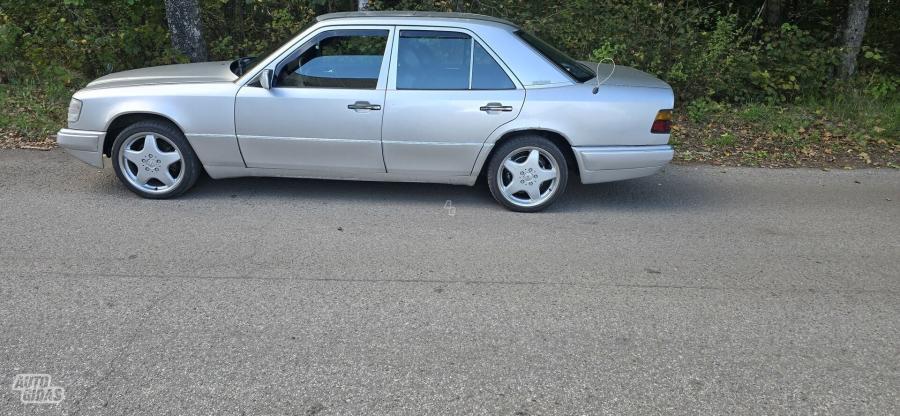 Мерседес W 124 1995 в Каунас, объемом двигателя 2.00 л и пробегом 418 тыс. км за 2900 €, фото 9 на AUTOMOTO.COM.LV