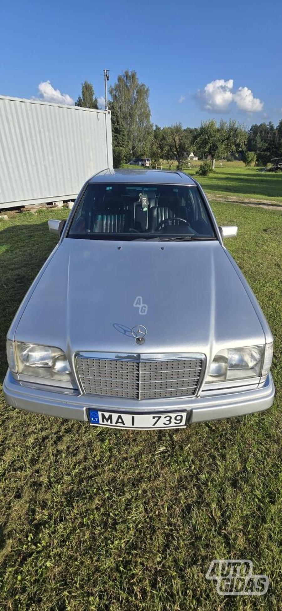 Мерседес W 124 1995 в Каунас, объемом двигателя 2.00 л и пробегом 418 тыс. км за 2900 €, фото 12 на AUTOMOTO.COM.LV