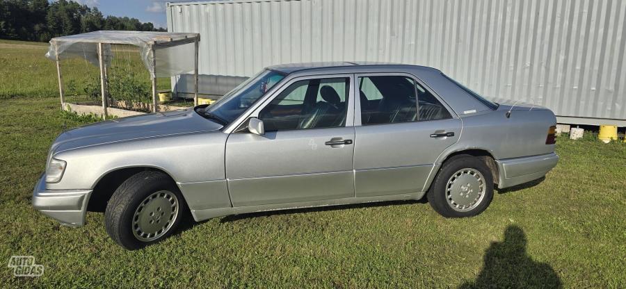 Мерседес W 124 1995 в Каунас, объемом двигателя 2.00 л и пробегом 418 тыс. км за 2900 €, фото 17 на AUTOMOTO.COM.LV