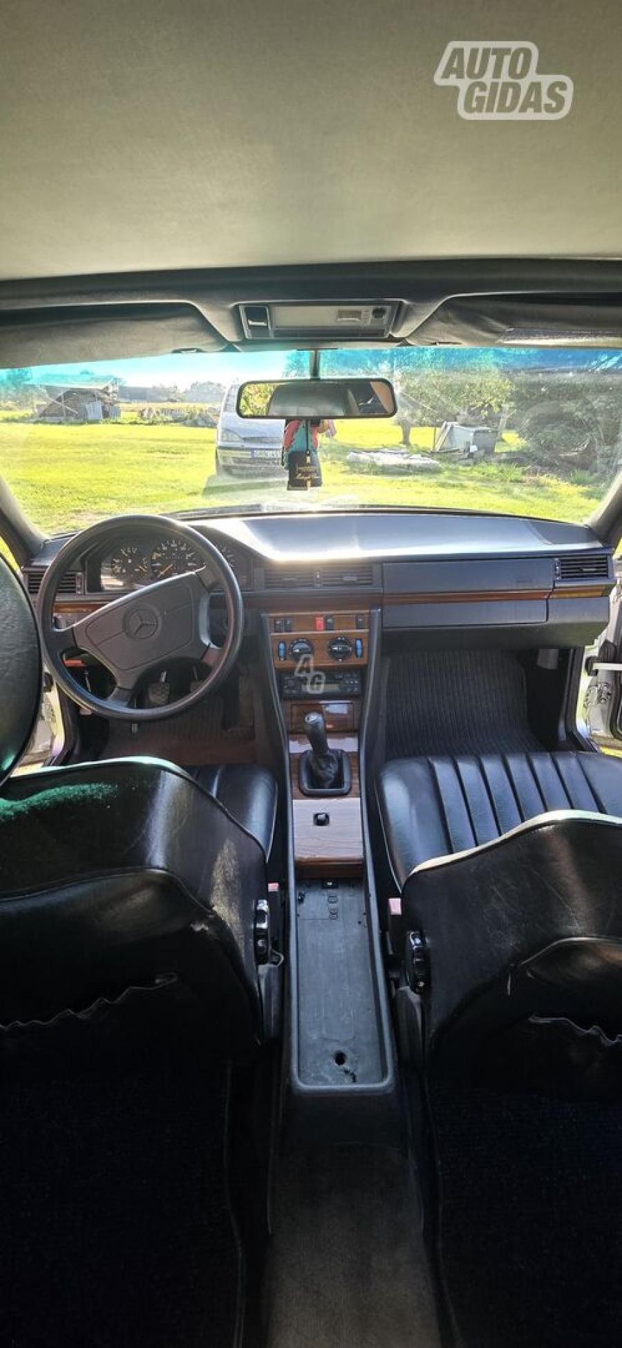 Мерседес W 124 1995 в Каунас, объемом двигателя 2.00 л и пробегом 418 тыс. км за 2900 €, фото 24 на AUTOMOTO.COM.LV