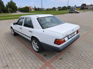 Balts Mercedes-Benz W 124 1987 Kauņa, ar dzinēja tilpumu 2.30 L un nobraukumu 104 tūkst. km par 4333 €, foto 6 vietnē AUTOMOTO.COM.LV