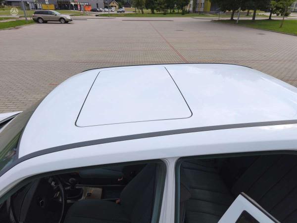 Balts Mercedes-Benz W 124 1987 Kauņa, ar dzinēja tilpumu 2.30 L un nobraukumu 104 tūkst. km par 4333 €, foto 9 vietnē AUTOMOTO.COM.LV