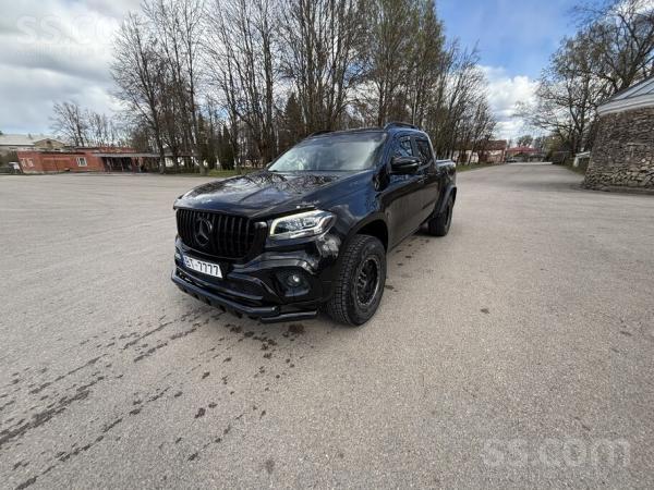 Black Mercedes-Benz X 250 2019 in Riga, with an engine capacity of 2.30 L and mileage of 126 thousand km for 28000 €, photo 1 on AUTOMOTO.COM.LV