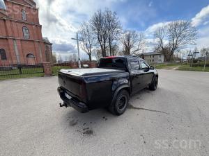 Black Mercedes-Benz X 250 2019 in Riga, with an engine capacity of 2.30 L and mileage of 126 thousand km for 28000 €, photo 7 on AUTOMOTO.COM.LV