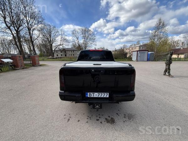 Black Mercedes-Benz X 250 2019 in Riga, with an engine capacity of 2.30 L and mileage of 126 thousand km for 28000 €, photo 7 on AUTOMOTO.COM.LV