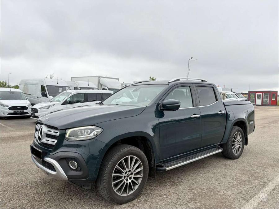 Green Mercedes-Benz X 250 2018 in Vilnius, with an engine capacity of 2.30 L and mileage of 205 thousand km for 21900 €, photo 1 on AUTOMOTO.COM.LV