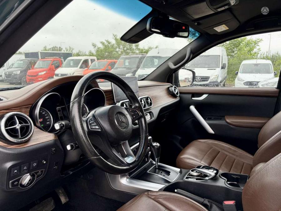 Green Mercedes-Benz X 250 2018 in Vilnius, with an engine capacity of 2.30 L and mileage of 205 thousand km for 21900 €, photo 11 on AUTOMOTO.COM.LV
