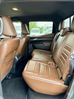 Green Mercedes-Benz X 250 2018 in Vilnius, with an engine capacity of 2.30 L and mileage of 205 thousand km for 21900 €, photo 15 on AUTOMOTO.COM.LV