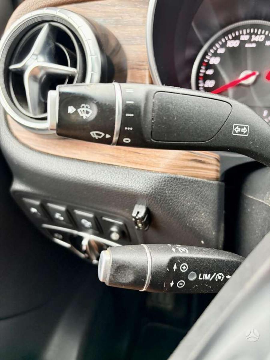 Green Mercedes-Benz X 250 2018 in Vilnius, with an engine capacity of 2.30 L and mileage of 205 thousand km for 21900 €, photo 23 on AUTOMOTO.COM.LV